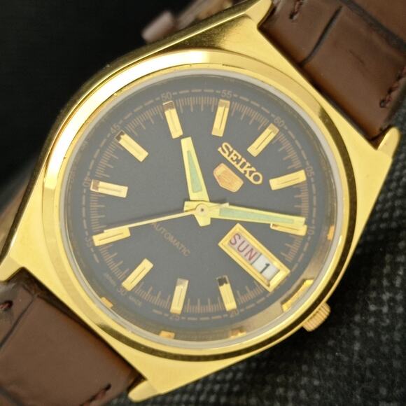 Seiko | Accessories | Vintage 971 Seiko Automatic Mens Gold Watch Wdaydate Black Accents | Poshmark